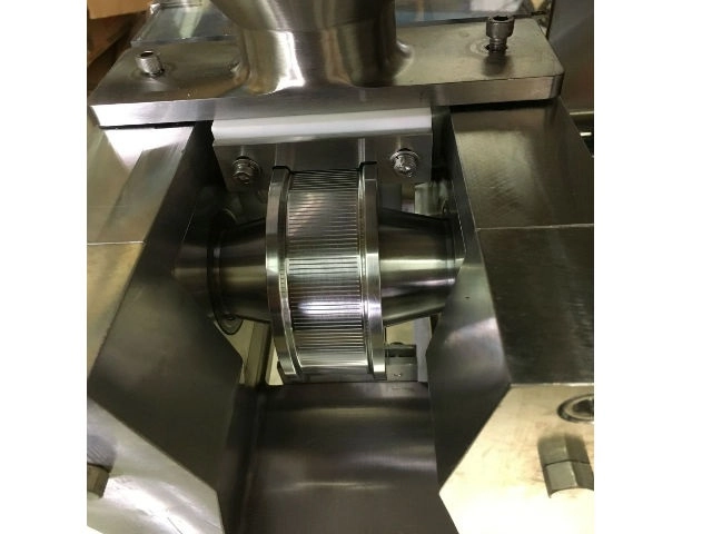 Vector Freund TF-Mini Roller Compactor | LabX.com