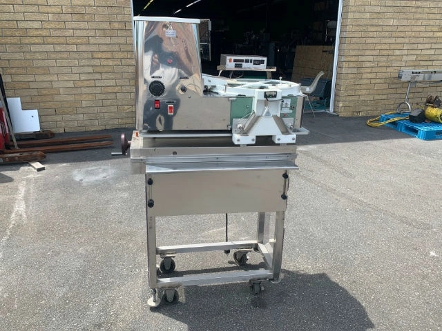 King TB4 Tablet-Capsule Counter | LabX.com