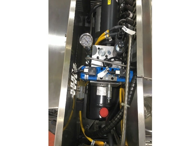 Microfluidics M110P Microfluidizer | LabX.com