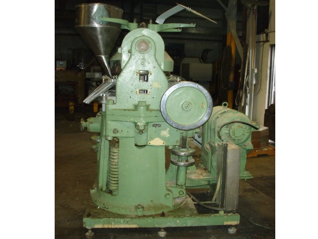 Stokes DD2 Tablet Press | LabX.com