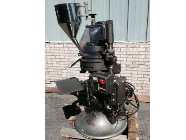 Manesty B3B Tablet Press | LabX.com