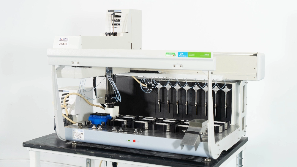 Perkin Elmer JANUS Liquid Handling Automated Workstation | LabX.com