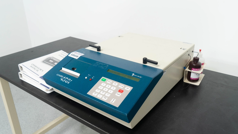 Gen-Probe Leader 450i Luminometer | LabX.com