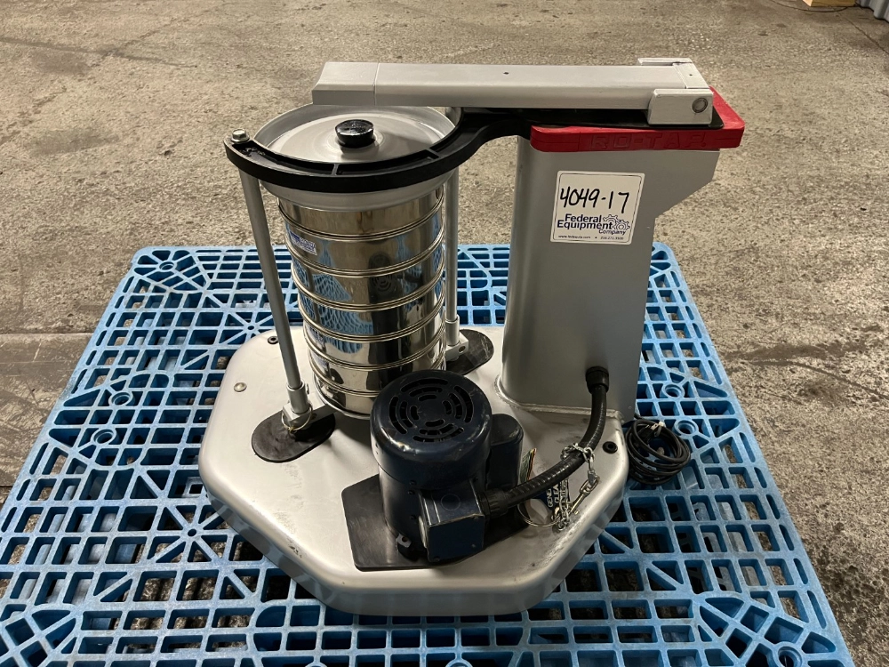 Rotap RX-29 Sieve shaker with sieves | LabX.com