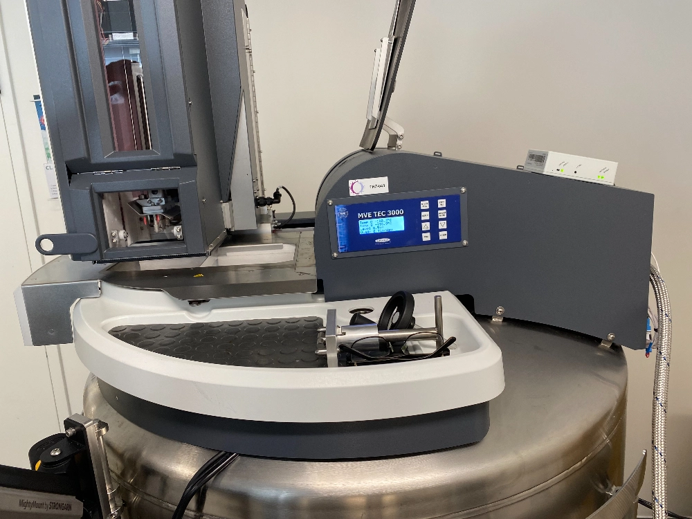 Brooks BioStore III Cryo LN2-Based Automated Storage System | LabX.com