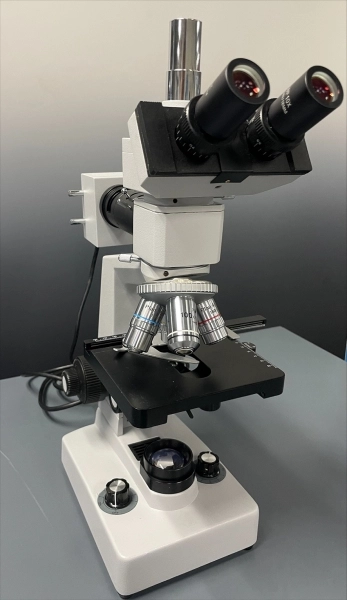 Trinocular Microscope
