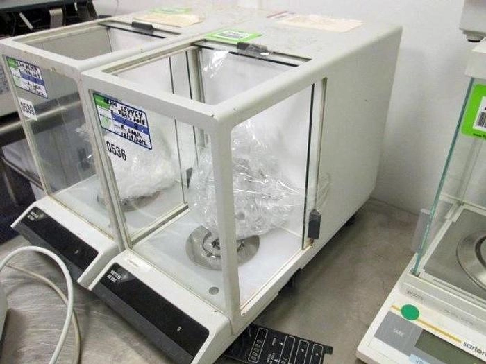 Mettler Toledo AE200 Analytical Balance | LabX.com