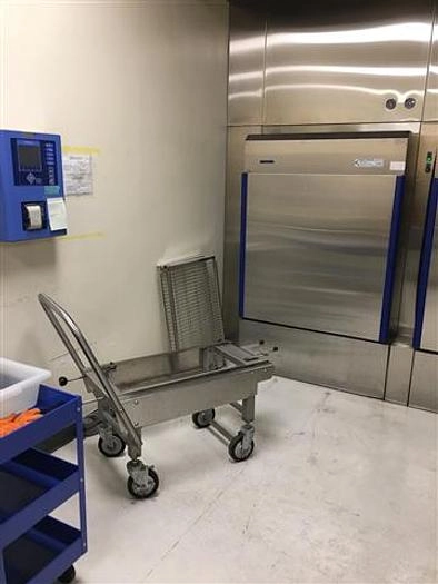 Getinge 733 LS Steam Sterilizer/Autoclave | LabX.com