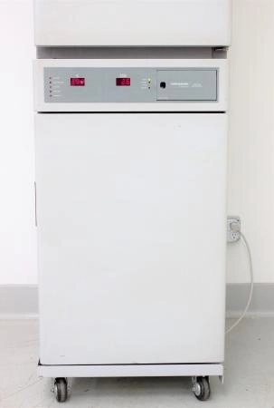 VWR Shel Lab Dual Stack 2450 B/2450 T Water Jacketed Lab CO2 Incubator ...