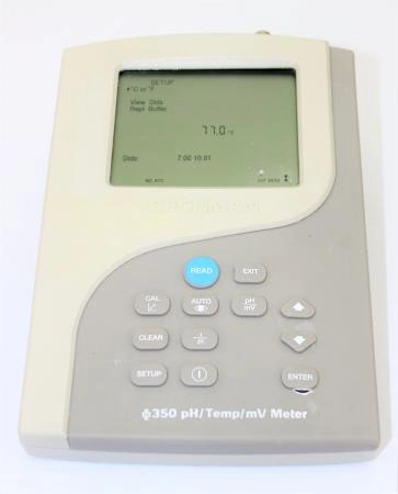 Beckman pH Meter