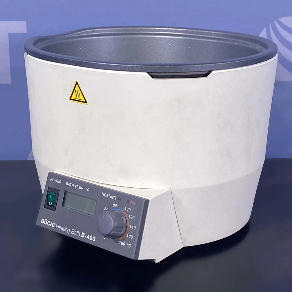 Buchi R-200 Rotavapor With B-490 Heating Bath And V-800 Vacuum Controller | LabX.com