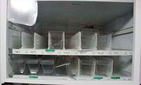 Omnicell XT Automated Medication Dispensing System Drug Storage Cabinet ...