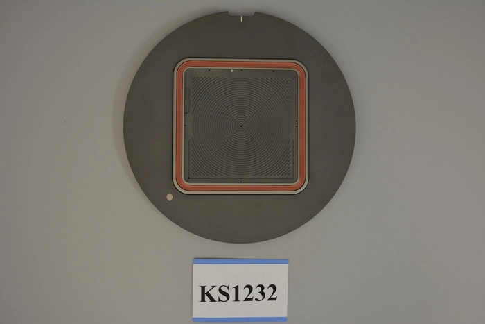 Suss | MA6/MA8 Mask Aligner Square Substrate Chuck | LabX.com