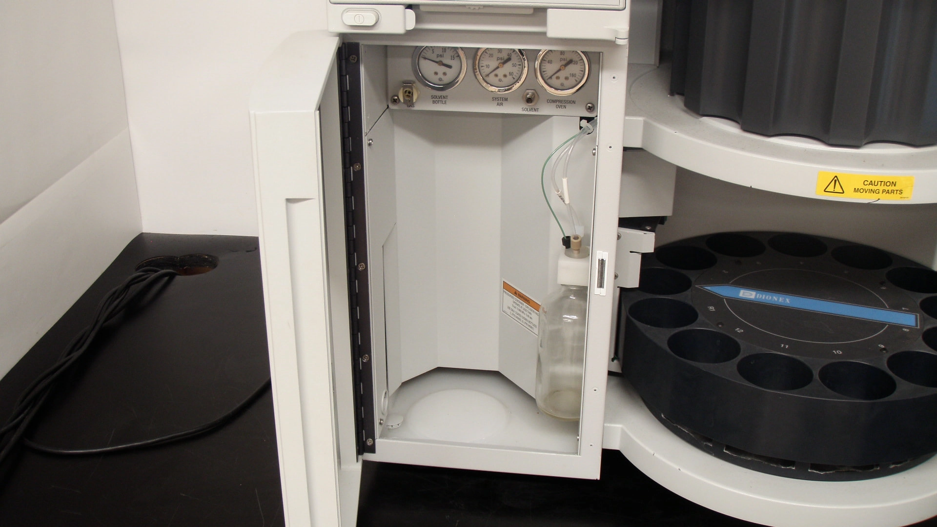 Dionex ASE 300 Accelerated Solvent Extractor, Power Tested! | LabX.com