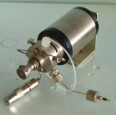 VALCO, VICI 6 PORT PNEUMATIC ACTUATED INJECTOR VALVE MODEL: AH60 | LabX.com