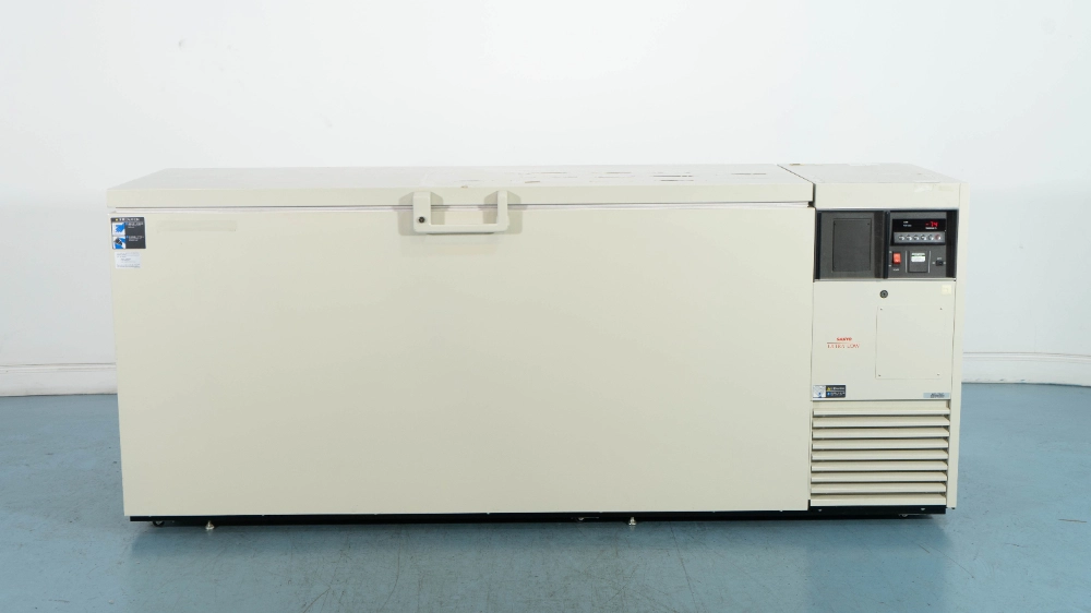 Sanyo -95C Ultra Low Temp Chest Freezer | LabX.com