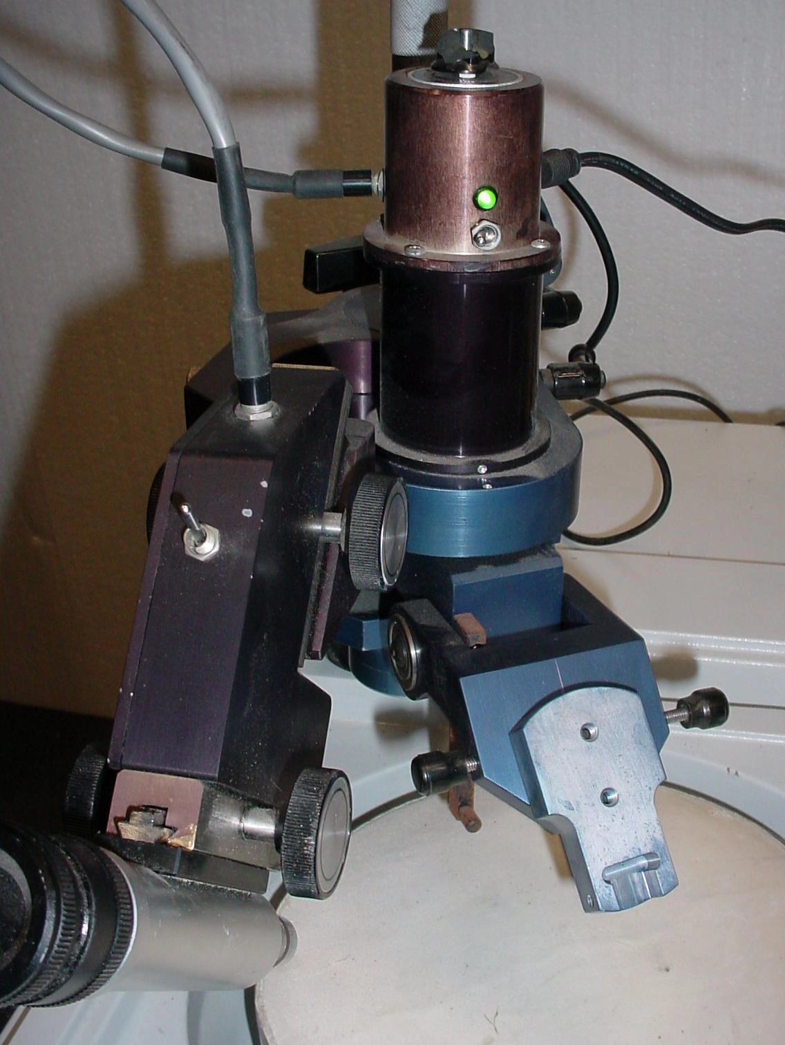 Buehler MPC 2000 low speed grinder polisher for Chips and IC's, model ...