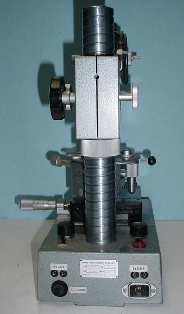 Leitz Miniload micro hardness tester, Vickers diamond, 100 and 400 ...