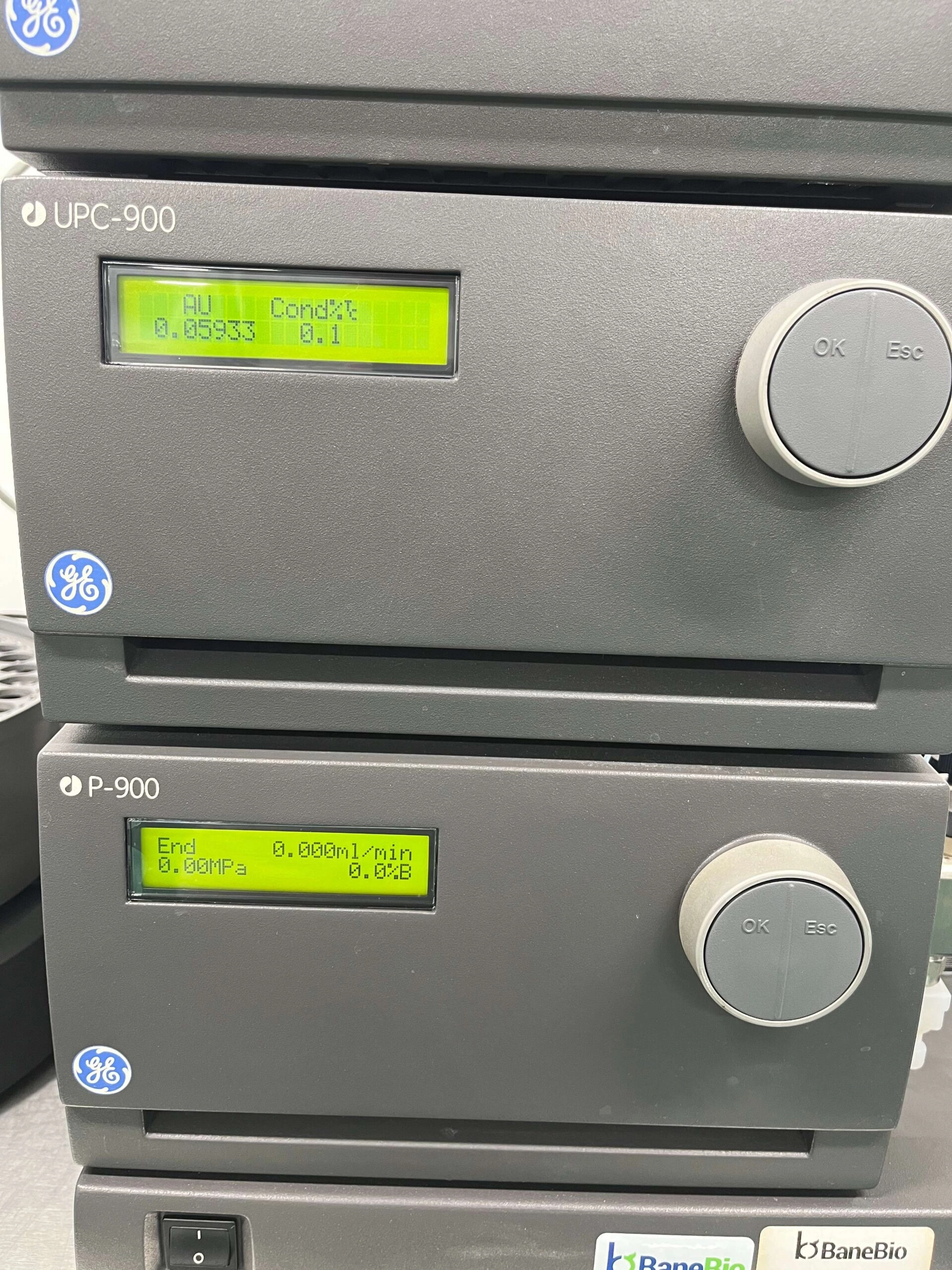 GE AKTA Purifier 10 FPLC System w/ Fraction Collector | LabX.com