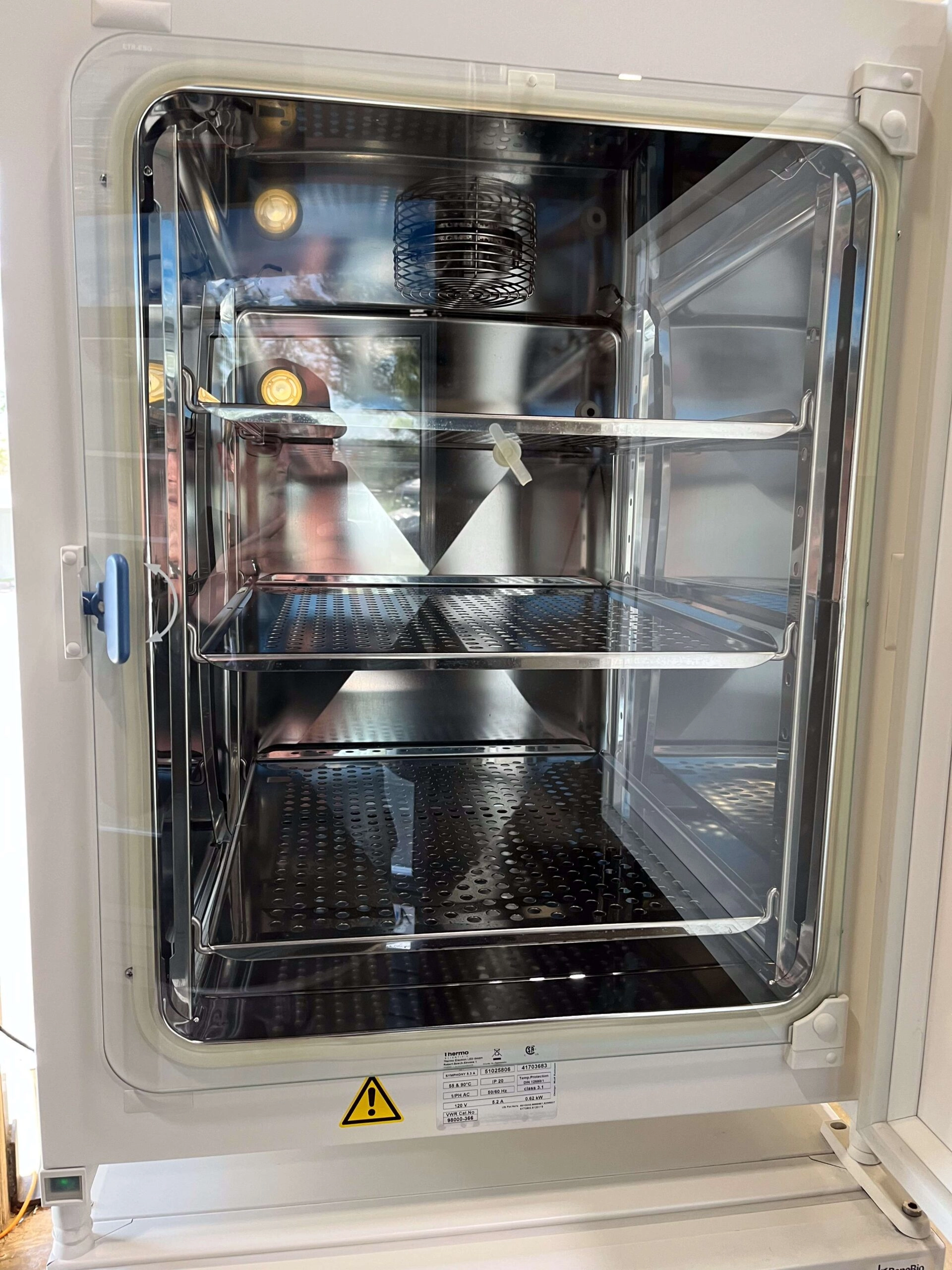 Thermo Scientific Double Stack CO2 Incubator Symphony 5.3 A | LabX.com