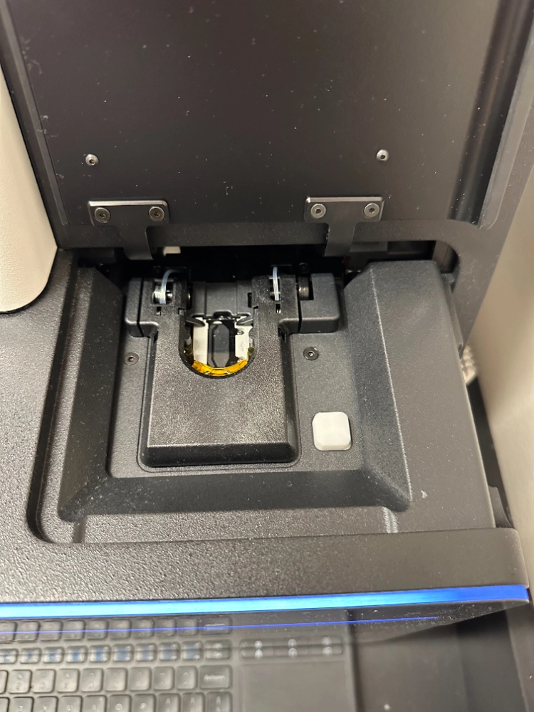 Illumina MiniSeq Gene Sequencing System | LabX.com