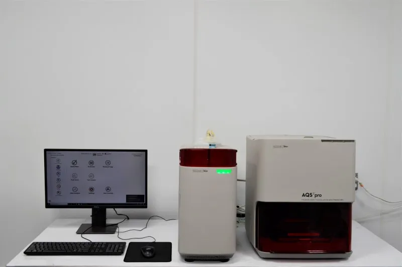 RedShiftBio AQS 3 Pro Microfluidic Modulation Spectrometer - AV | LabX.com