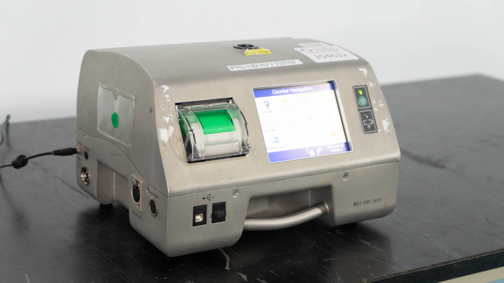 Hach Met One 3400 Portable Airborne Particle Counter | LabX.com