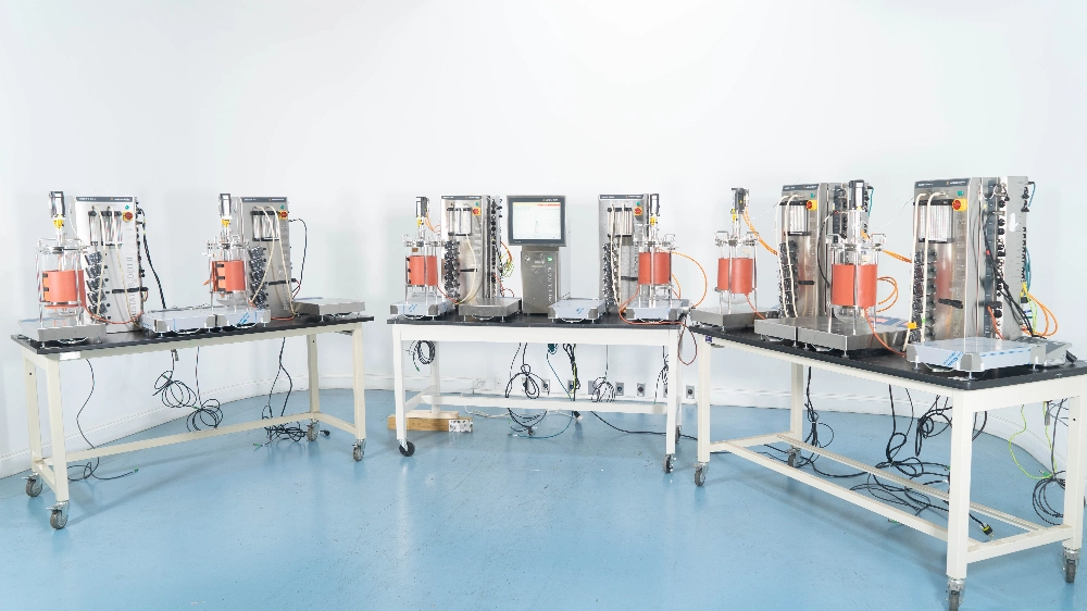 Sartorius Biostat B Dcu Ii 6 Station Bioreactor System