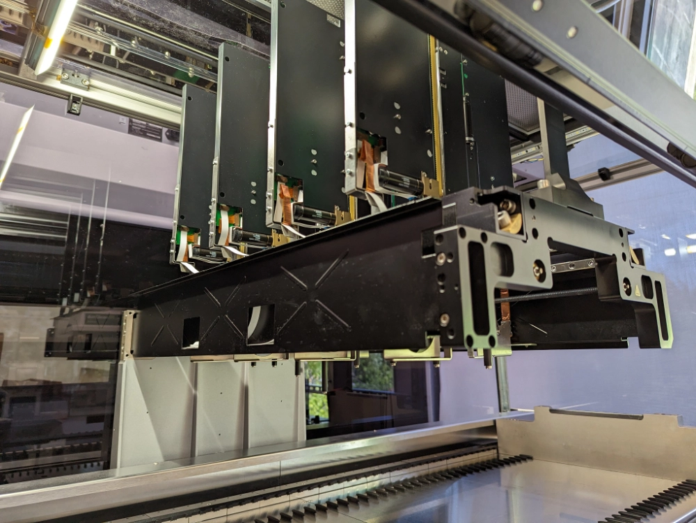 Hamilton Microlab STAR Liquid Handler | LabX.com