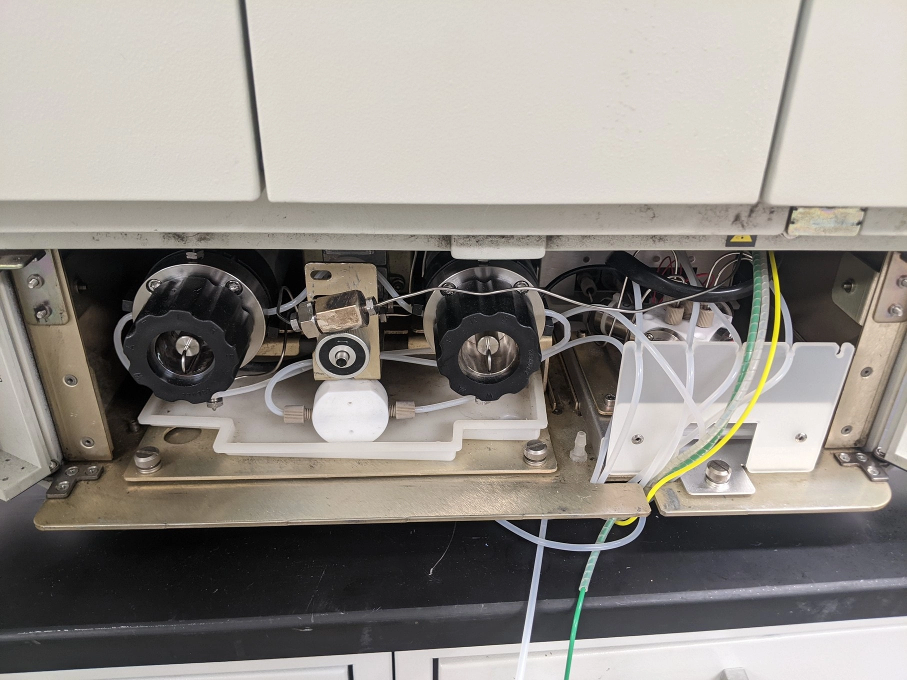 Waters 2695 HPLC with Column Oven and Sample Chiller, 2996 PDA, Tested ...