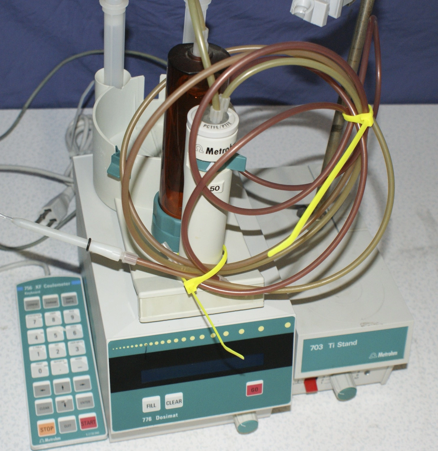 776 Dosimat with 703 Ti Stand with 756 KF Coulomteric Keypad | LabX.com