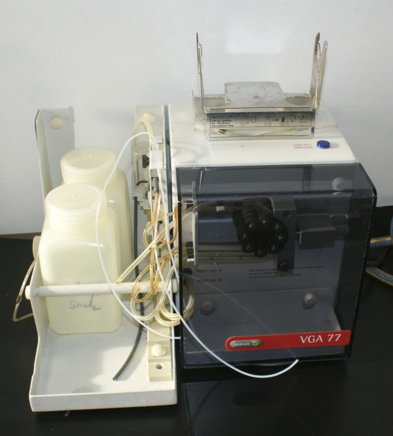 Varian Inc. VGA-77 Vapor generation accessory Varian VGA-77 Vapor ...