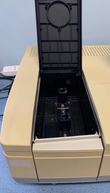 Shimadzu UV-1700 UV Pharmaspec Spectrophotometer Shimadzu Pharmaspec ...