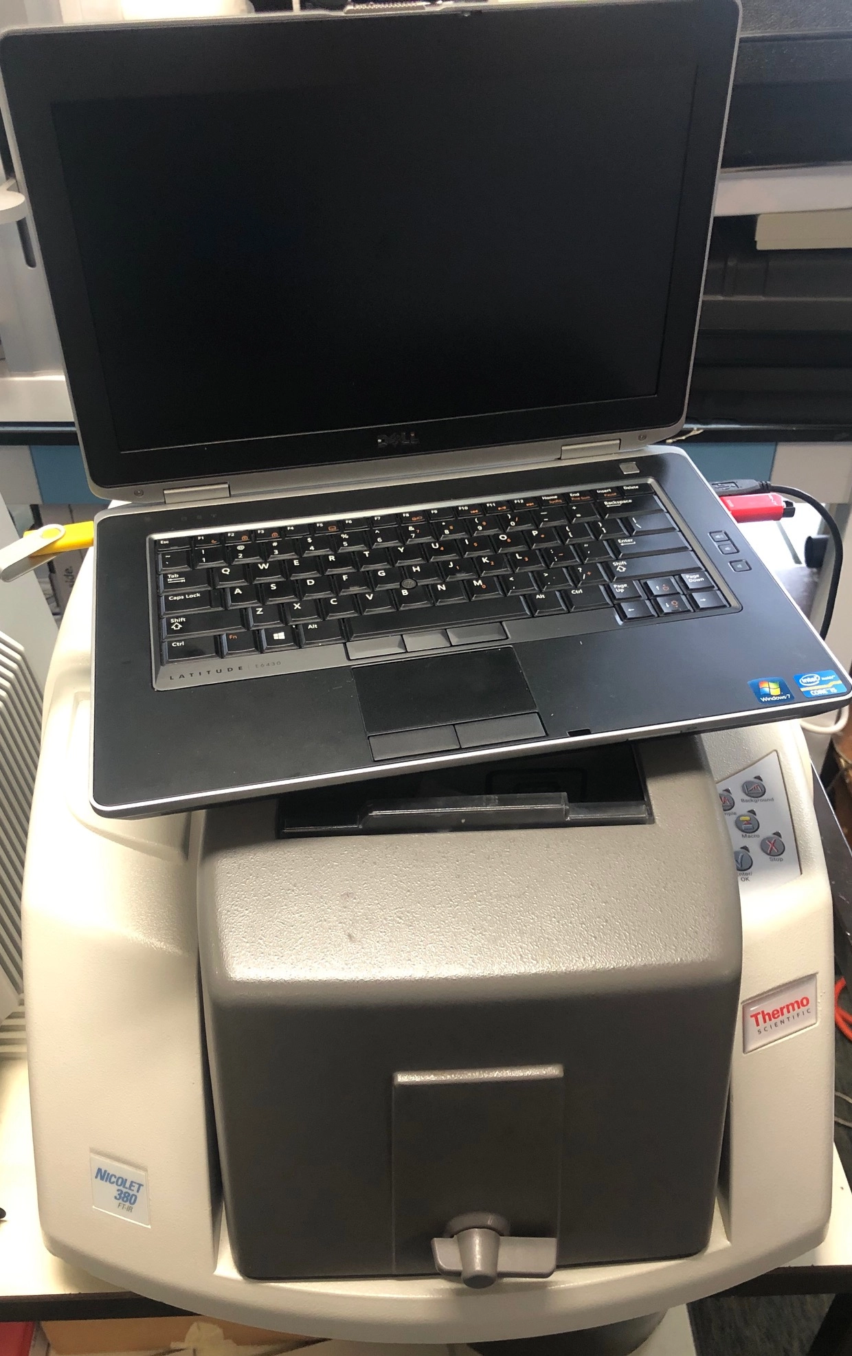 Nicolet FTIR