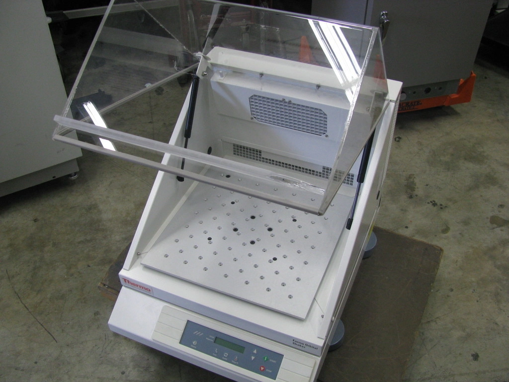 Thermo Forma 4520 Incubated Shaker Digital with Platform and Thermo ...