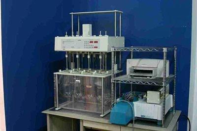 Varian Vankel Total Solution Automated Dissolution UV System- System Includes Two Vankel VK7010 ...