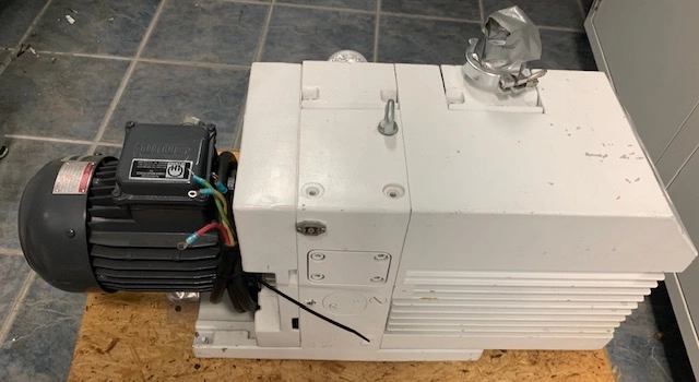 Trivac Leybold D65BCS TRIVAC D65 Vacuum Pump Leybold D65BCS Vacuum Pump ...