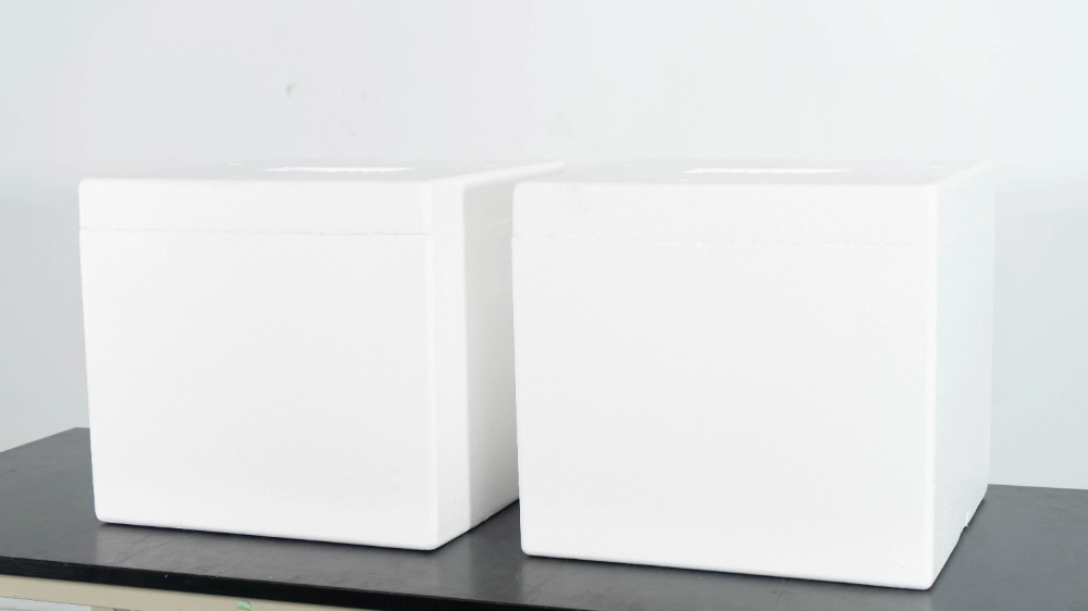 Styrofoam Shipping Containers | LabX.com