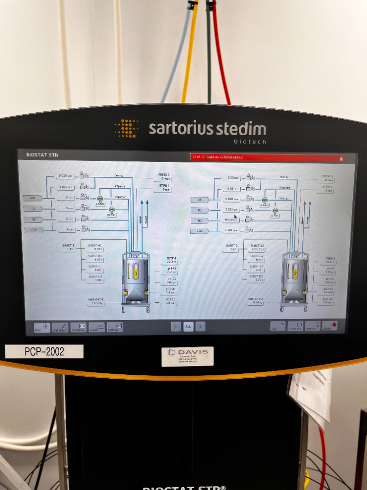 Sartorius Biostat Str Single Use Bioreactor W 50l And 200l Bag Holders