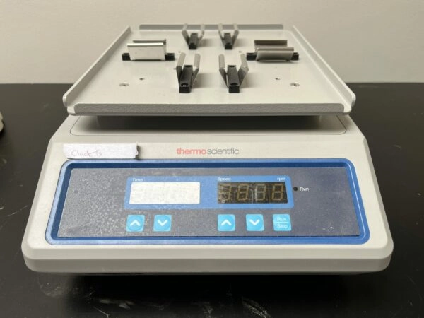Thermo Scientific Digital Microplate Shaker (88882005) Microplate ...