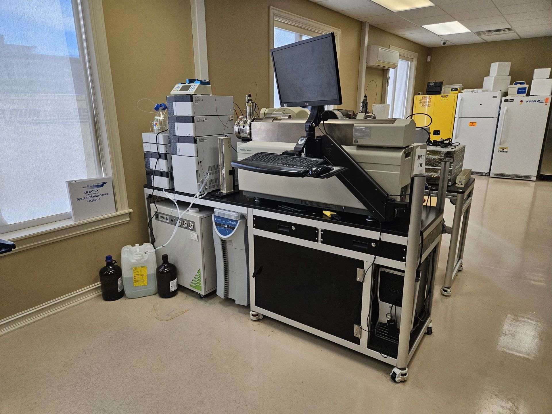 AB Sciex API 4000 LC-MS/MS System | LabX.com