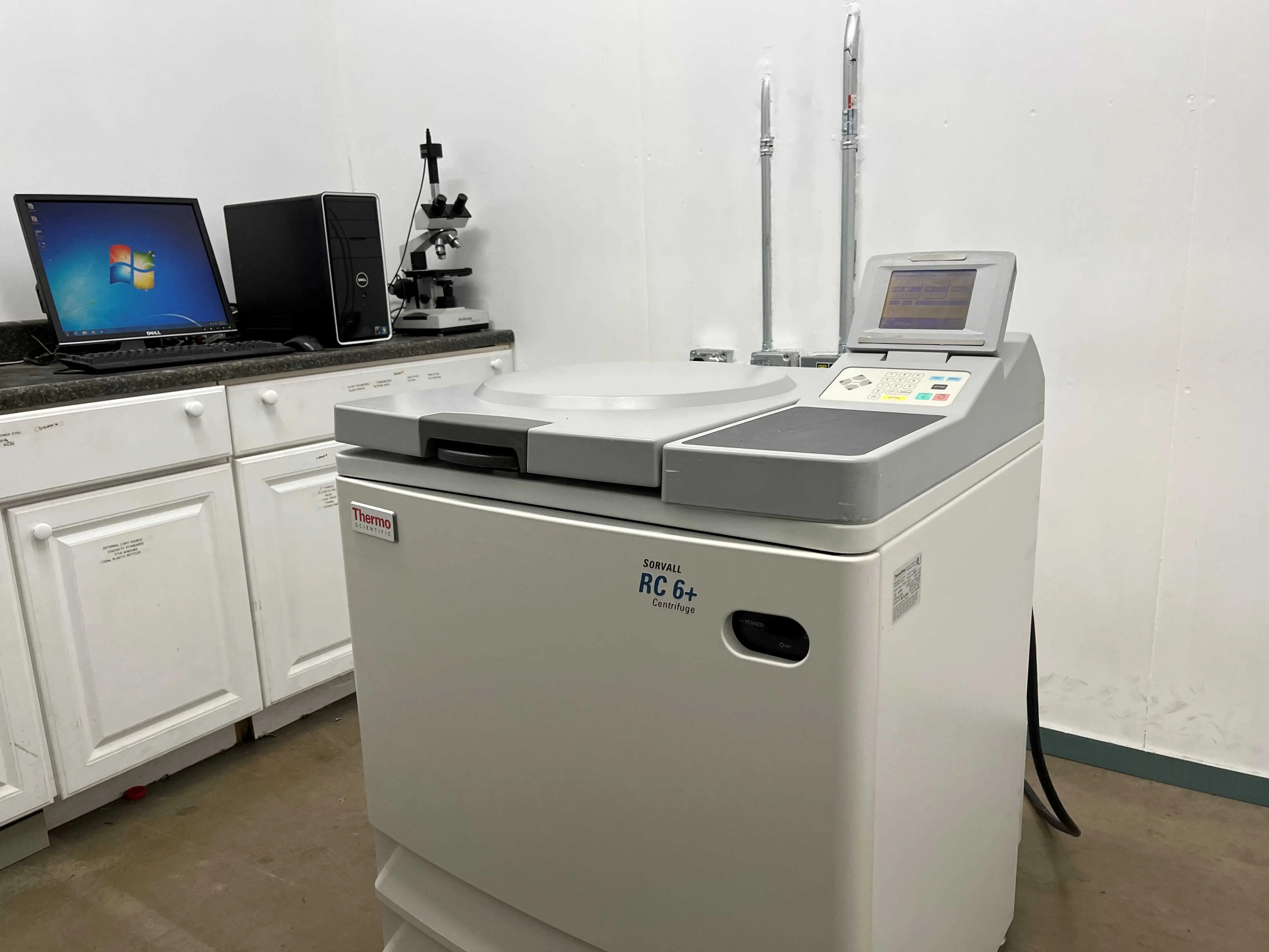 IKA M20 Dry Mill -- Tested | LabX.com