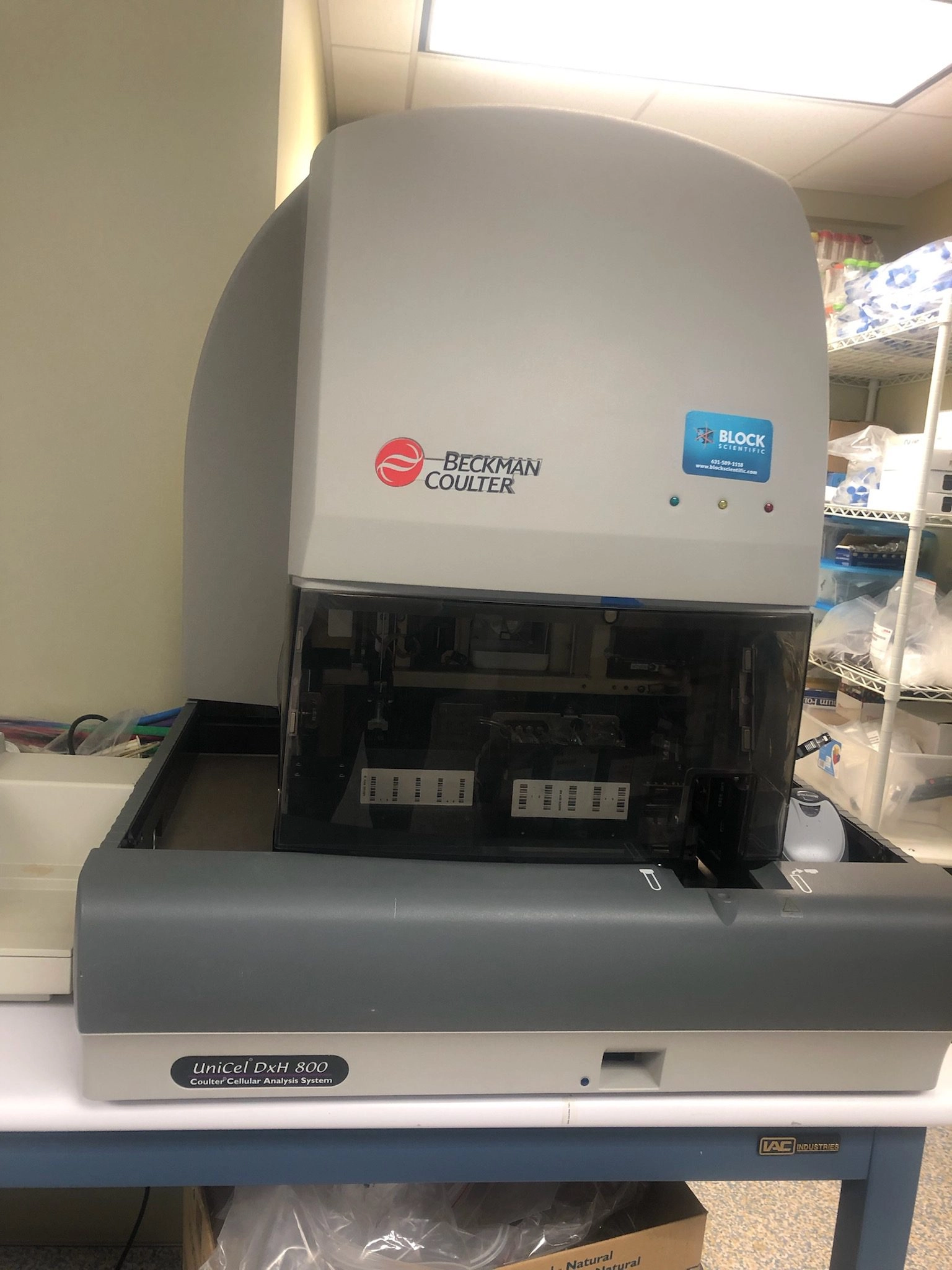 Beckman Coulter UniCel DxI 800 For Sale