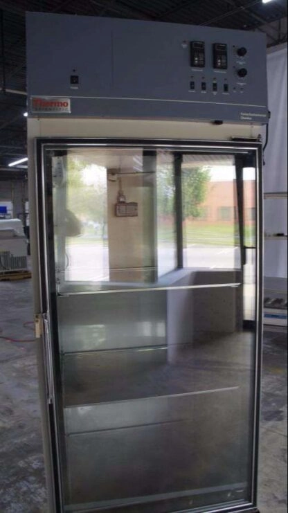 Thermo Scientific Forma Environmental Chamber 3940 | LabX.com