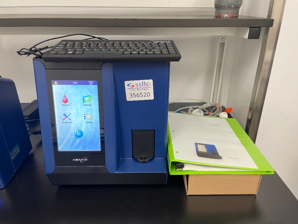 Abaxis VetScan HM5 Veterinary Hematology Analyzer | LabX.com