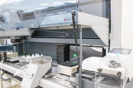 Tecan Freedom EVO 200 Liquid Handler w/ Dongle, Hydrospeed & Infinite ...