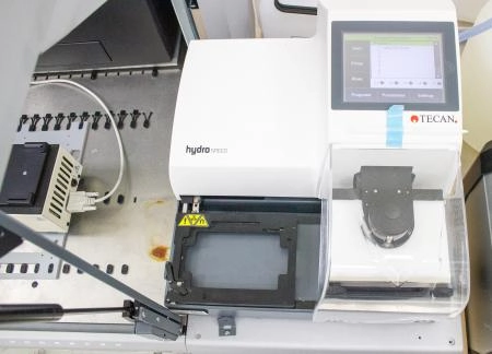 Tecan Freedom EVO 200 Liquid Handler w/ Dongle, Hydrospeed & Infinite 200 Pro | LabX.com