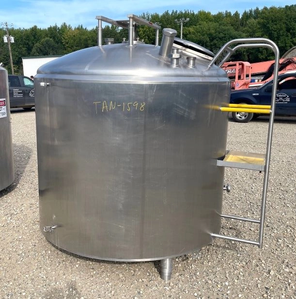 1000 Gallon Sanitary Stainless Steel Tank. | LabX.com