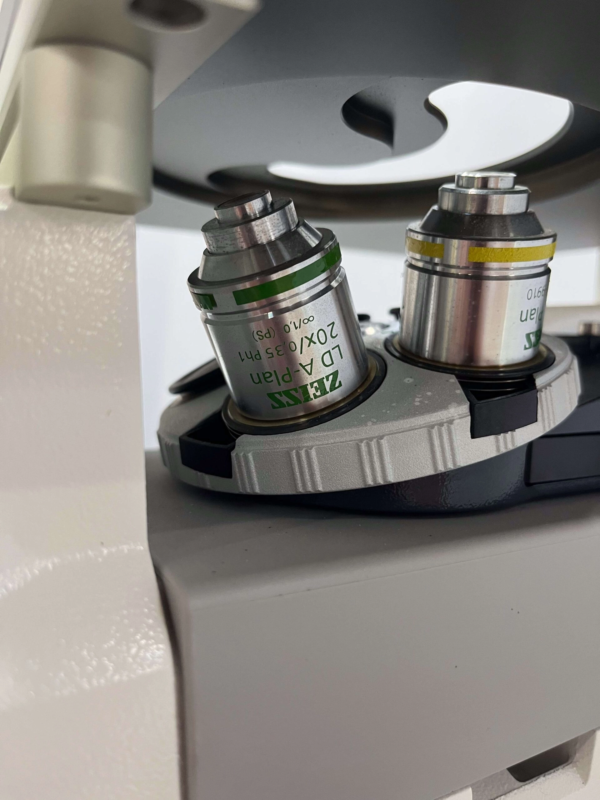 Zeiss Inverted Microscope Axio Vert.A1 | LabX.com