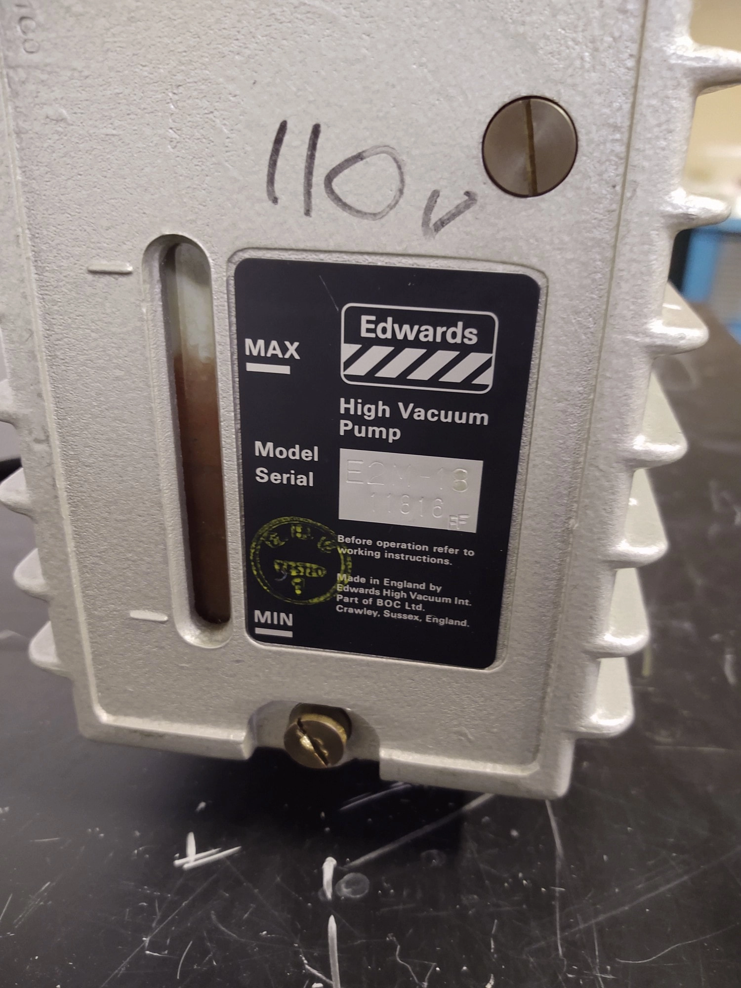 Edwards E2M18 Dual-Stage Rotary-Vane Vacuum Pump | LabX.com